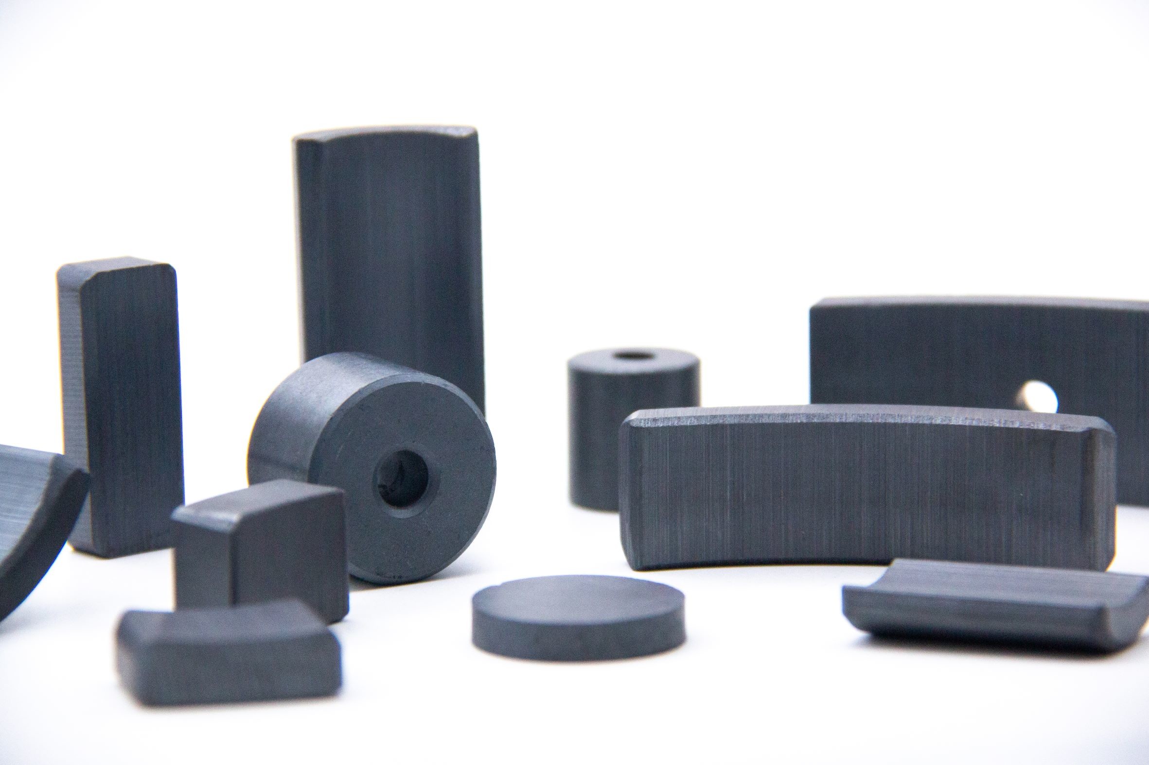 Powerful Permanent Ferrite Magnets for Smooth Ascending and Descending ...